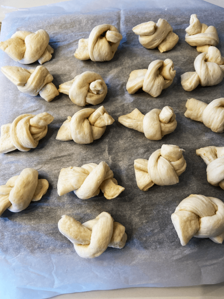 Easy Garlic Knots Using Pillsbury Dough - Olive You So Matcha