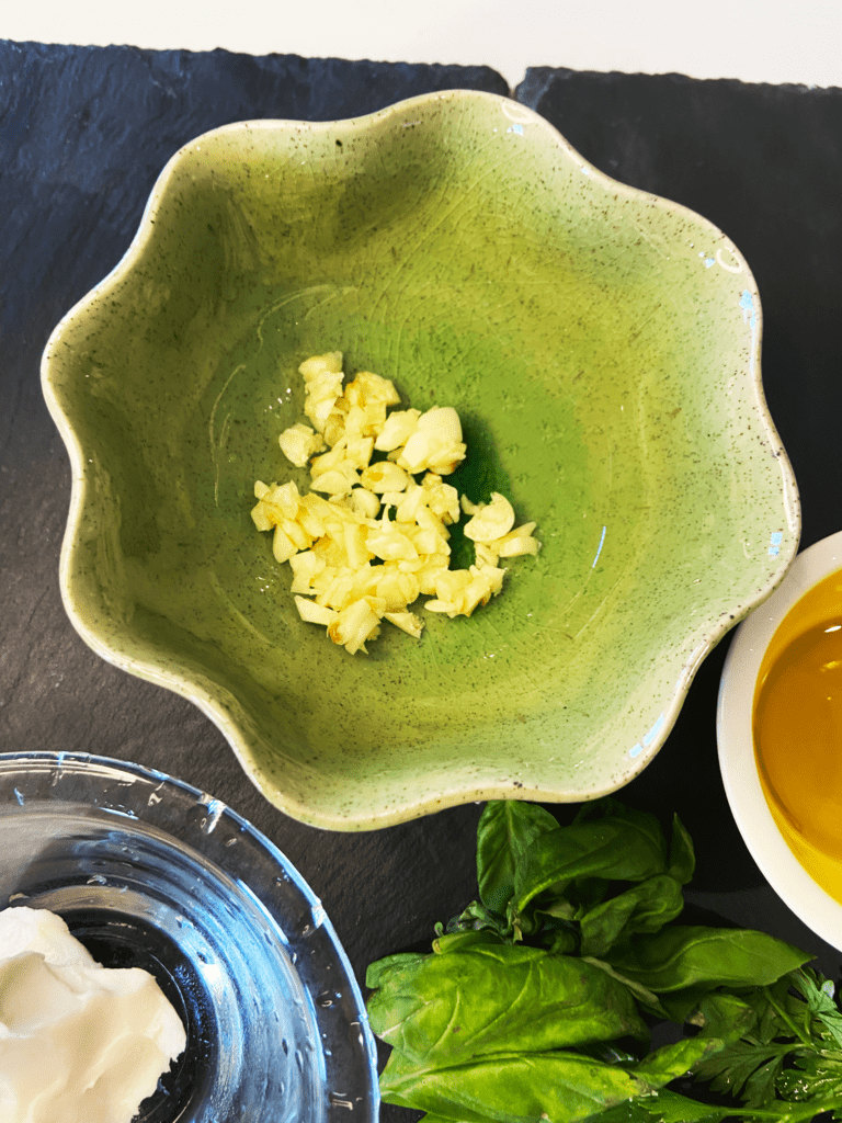 Easy Garlic Knots Using Pillsbury Dough - Olive You So Matcha