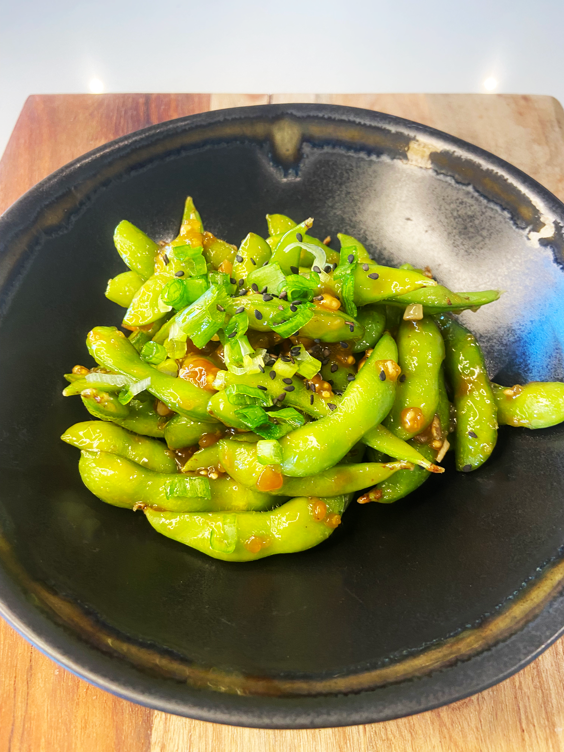 Edamame with garlic soy sauce : easy recipe - Olive You So Matcha