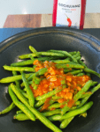 air fryer green beans with spicy Gochujang sauce - Olive You So Matcha